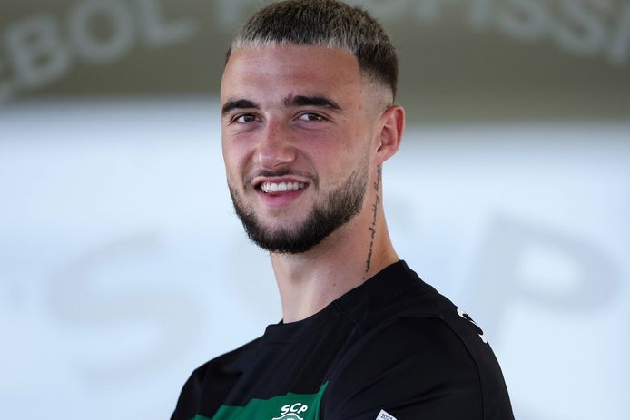 De deal is helemaal rond: Zeno Debast ruilt Anderlecht in voor Sporting ...