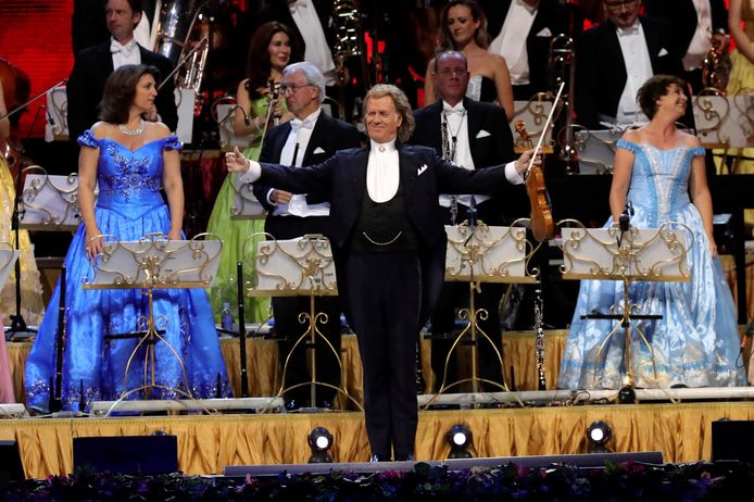André Rieu annuleert concerten: bijna helft van zijn orkest heeft ...
