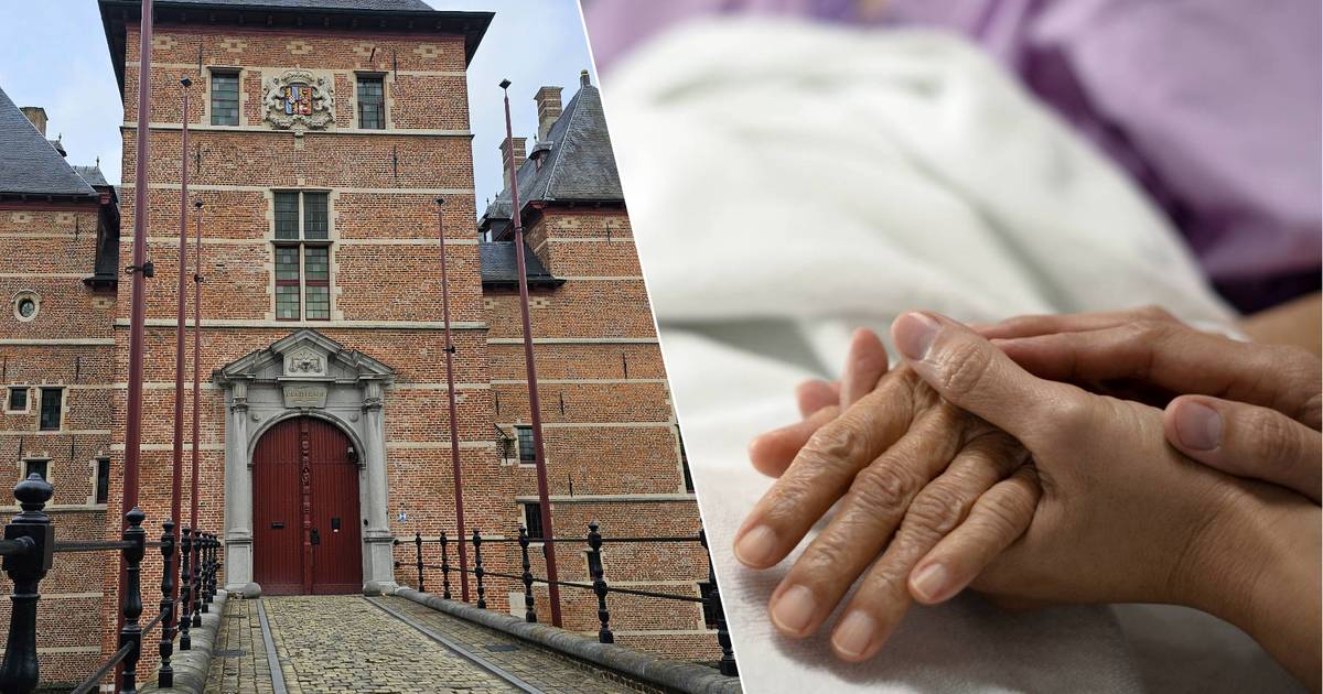 “Nu zijn vrouw het huis uit is, richt hij zijn geweld tegen zijn vader ...