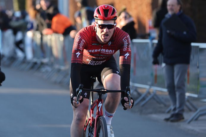Cédric Defreyne na winst in eerste koers: “Nochtans niet naar Spanje ...