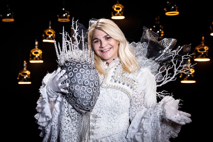 INTERVIEW. Sandra Kim is dé Koningin van ‘The Masked Singer’: “Als ik ...