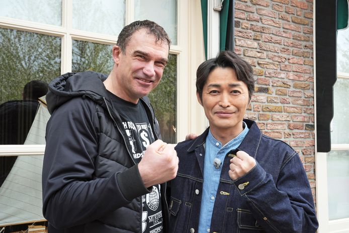 Japanse acteur in katzwijm na plotselinge ontmoeting met idool in ...