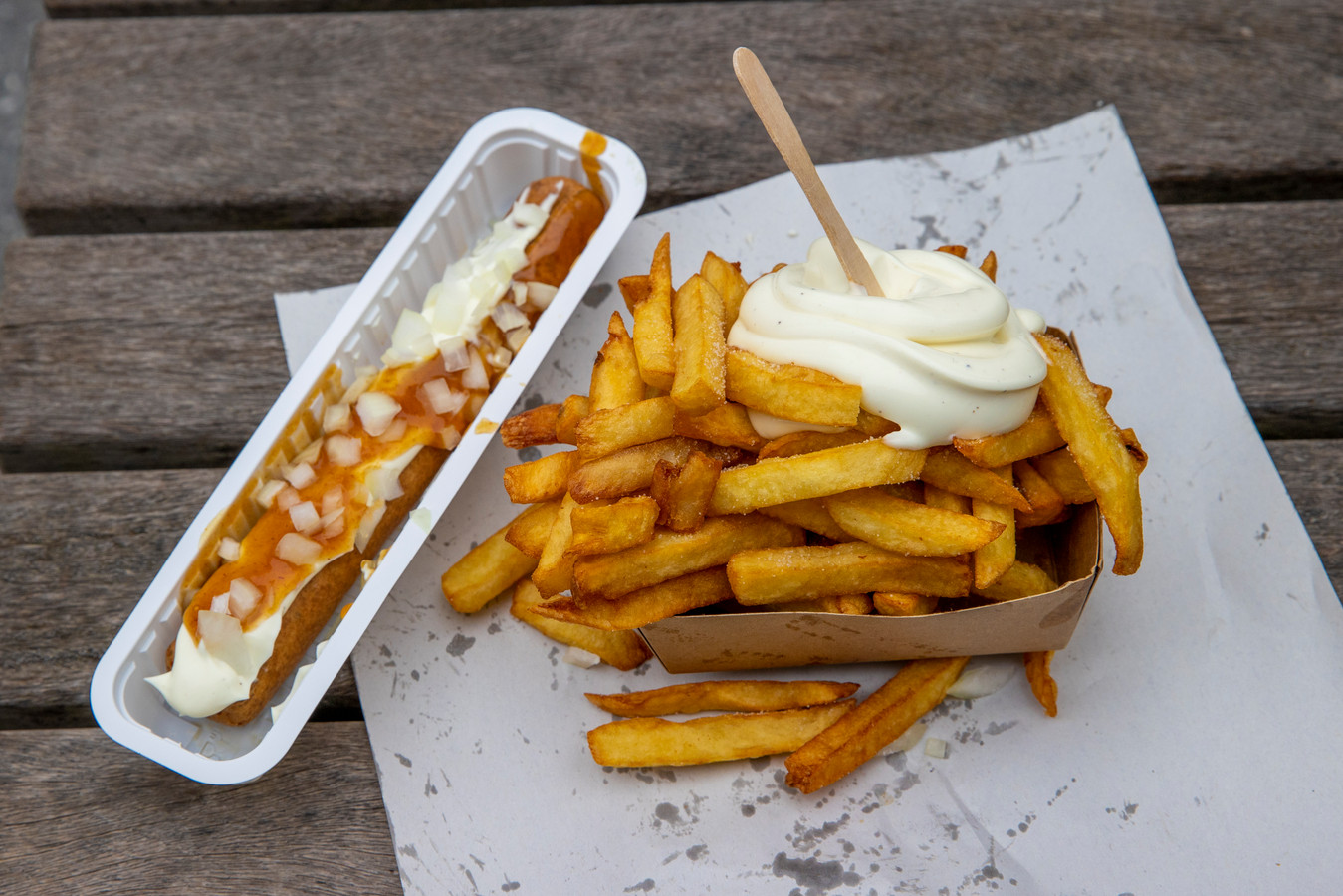 Luc Bellings vindt het perfecte frietkot aan zee: “10/10, deze frituur ...