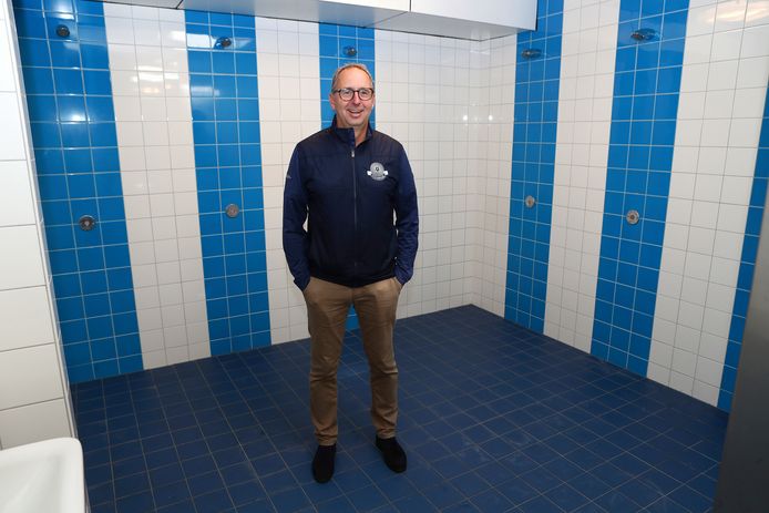 Douchen na training mag niet meer bij deze voetbalclub: ‘Willen ...