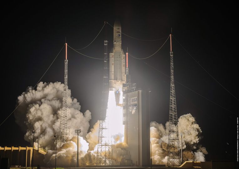 Vega-raket brengt Belgische satellieten in baan rond de aarde Vega-raket brengt Belgische satellieten in baan rond de aarde