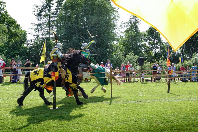 Ridderkamp strijkt neer in Hamiltonpark: “We zijn onderweg naar ...