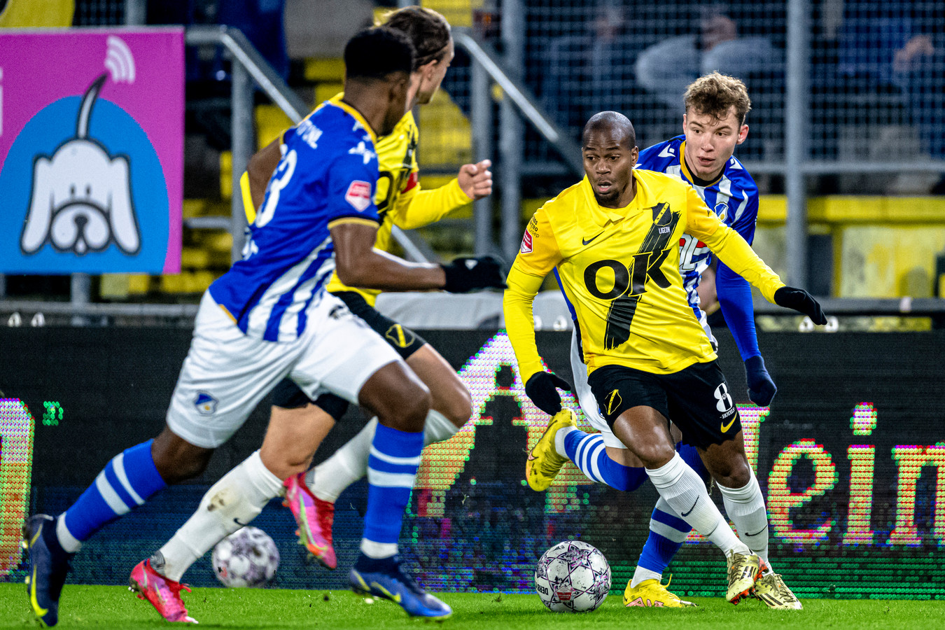 NAC pakt door en neemt per direct afscheid van Ligeon en Cagro | Foto ...