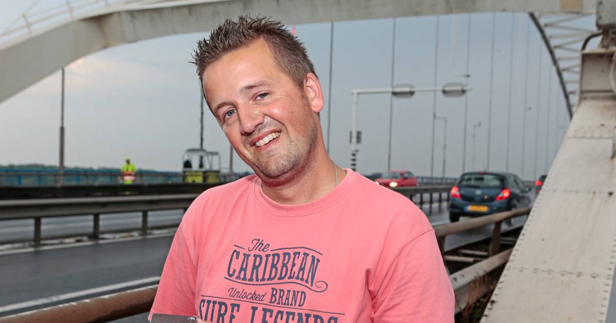 Rijkswaterstaat doet Werkendamse trucker Tonnie een stukje Merwedebrug ...