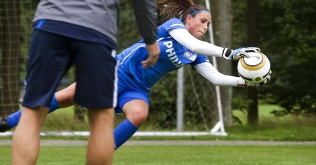 Angela Christ betrouwbare sluitpost PSV/FCE | PSV | ed.nl