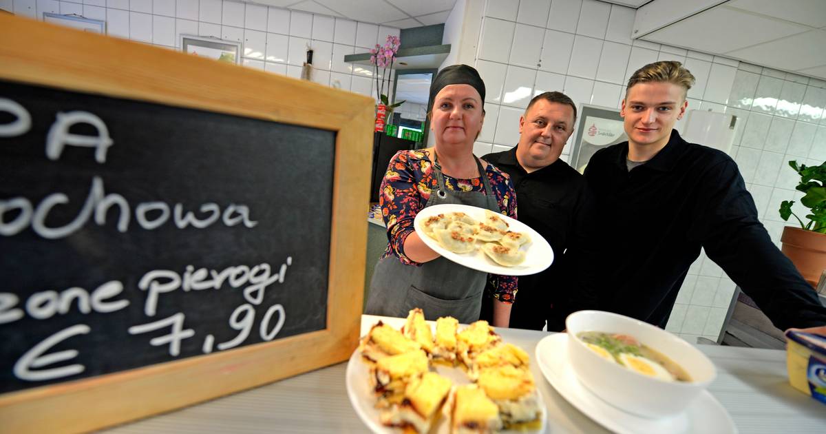 Poolse snackbar in Almelo met 'echt Pools eten, zoals vroeger bij ...