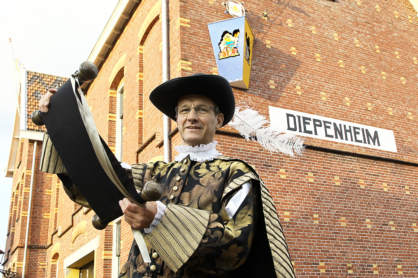Van het verdedigen van kastelen tot naalden in je bier: Diepenheimse ...