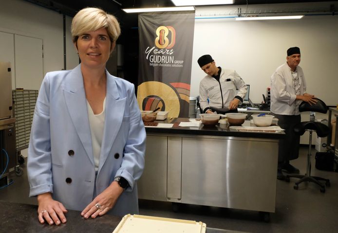 Pralinefabrikant Gudrun viert tachtigste verjaardag: “Zonder vulling is ...