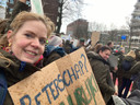 Boswachter Miranda ziet natuur wegkwijnen en doet mee aan mars in Den ...