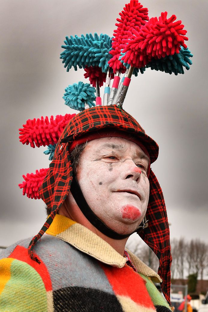 Met een lach op het gezicht feesten tijdens de carnavalsoptocht: De ...