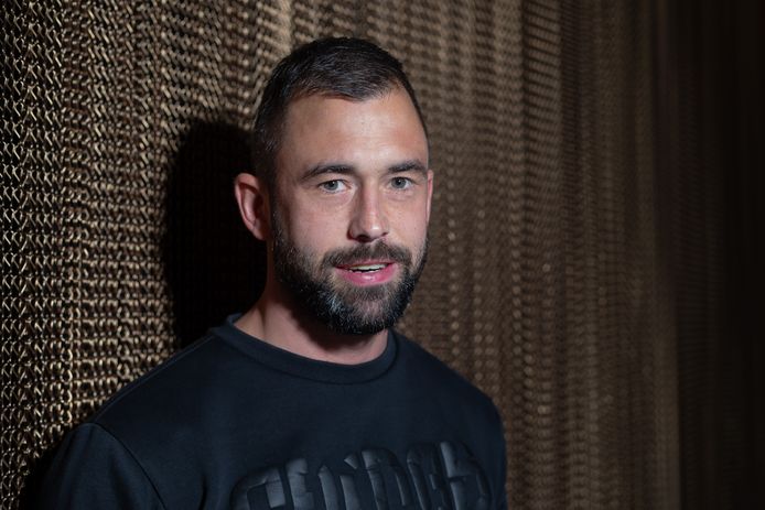 Steven Defour over zijn zware jaar en de dood van zijn held: "Die week ...