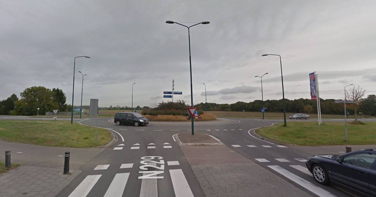 En wéér ging het mis: maak beruchte rotonde in Wijk nú veiliger, eist ...