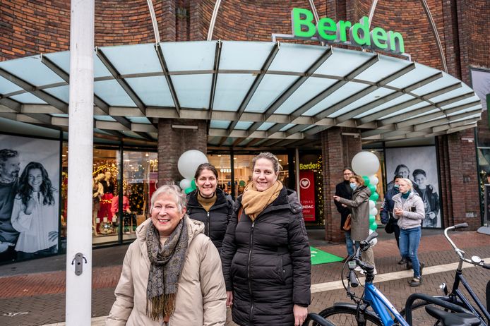 Uden reageert nuchter op naamswijziging en sluit Berden in de armen ...