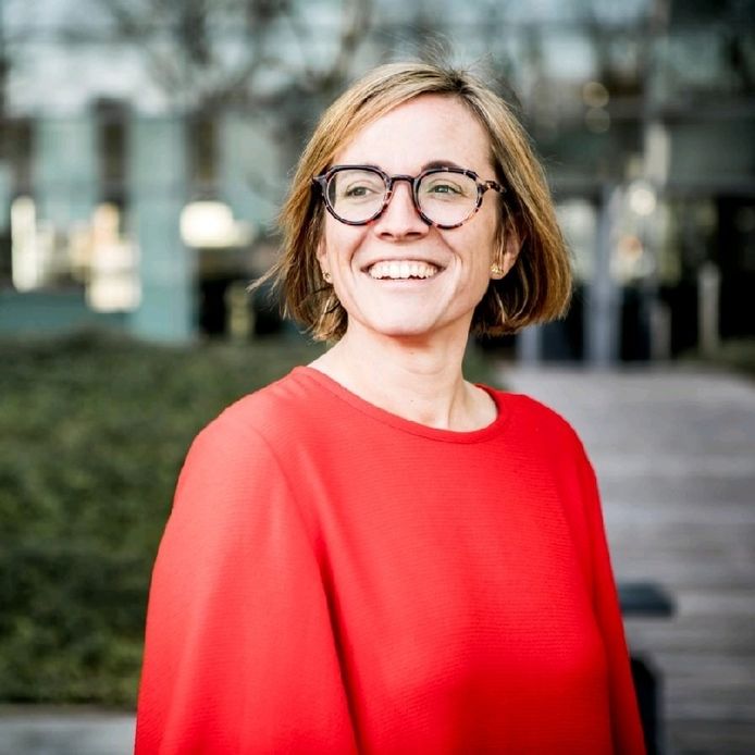 Atheneum Geraardsbergen strikt Vickie Dekocker als gastspreker ...