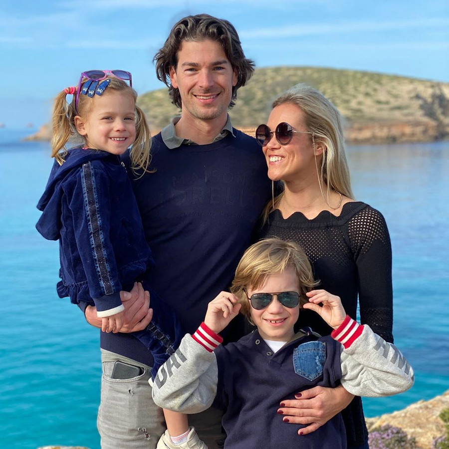 Corona heeft het liefdesvuur tussen ex-Miss België Virginie Claes en ...