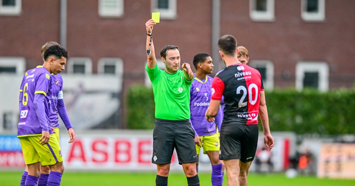 De fluitende wethouder Alwin promoveert naar de Tweede Divisie: ‘Ik ...