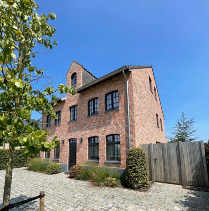 Te koop: de prachtige woning van Tiesj Benoot - wielrenner verkast naar Munte | Gent | hln.be