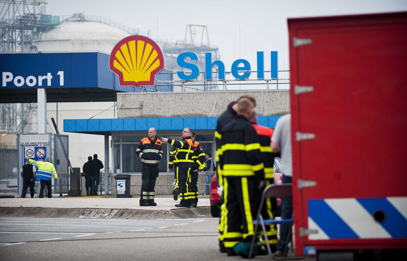 Explosie en brand Shell Moerdijk: wat gebeurde er? | Foto | AD.nl