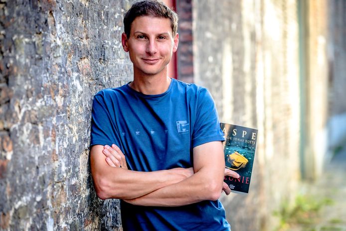 Jonas Boets geeft lezing over verhalen die niet alleen in boeken staan ...