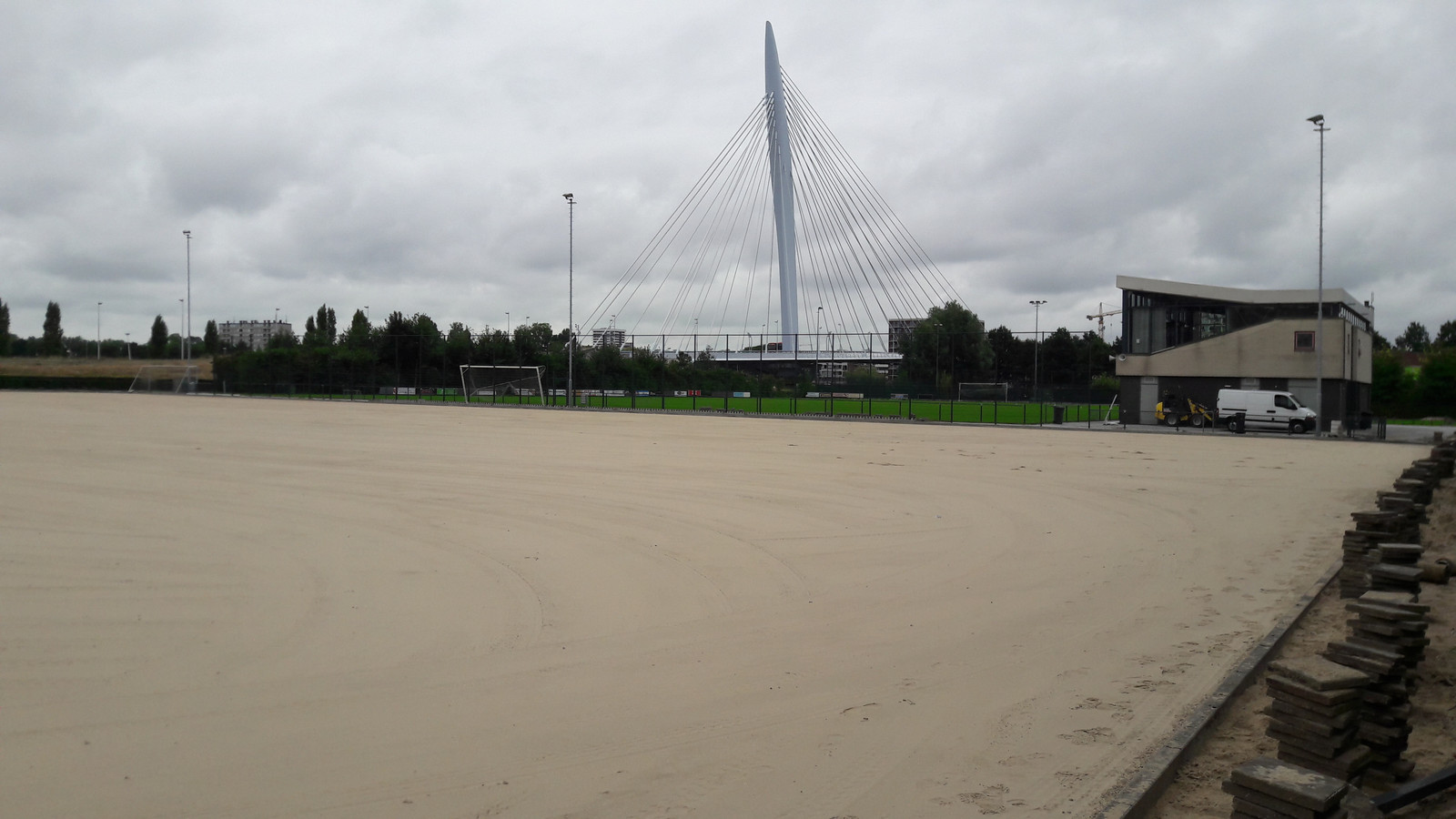 Fijn voor SVA Papendorp: het kunstgras komt eraan | Foto | AD.nl