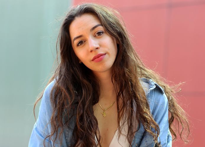 Flo Windey debuteert als actrice in reeks over jongeren die met hun ...