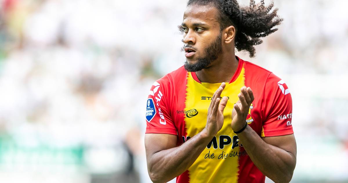 Einzelgänger Fernandes maakt uitzondering voor ramadan: ‘Om Bobby en ...