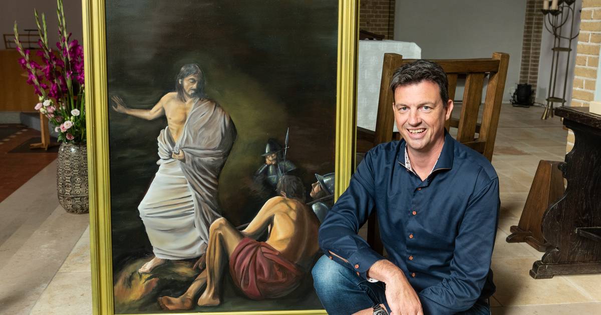 Renier staat als Jezus op z’n eigen schilderij, ‘maar dan 30 kilo ...