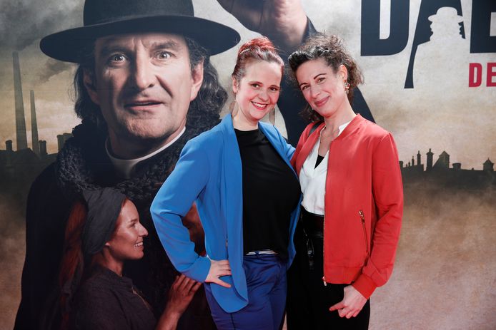 IN BEELD. Sterren genieten van de première van musical ‘Daens ...