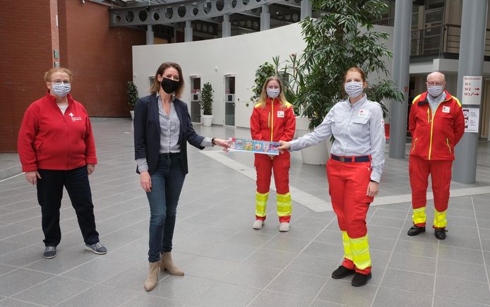 Stickerverkoop Rode Kruis van start: “Stickers ook te koop in AC Auris ...