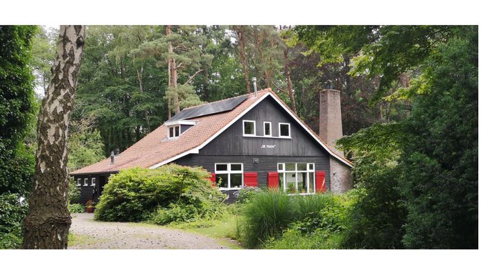 Onthulling gedenkplaat in Joppe voor slachtoffers van inval in 1945 ...