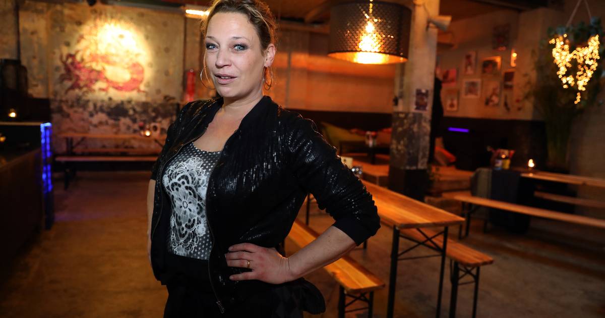 “We zitten met de handen in het haar”: Sally-Jane Van Horenbeeck breekt ...