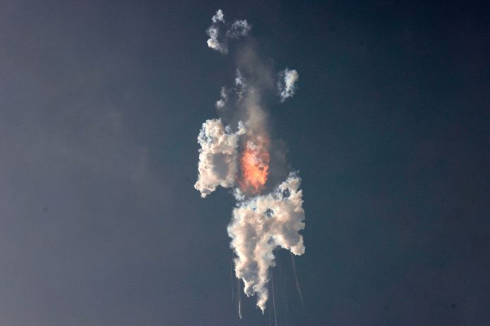 SpaceX moet 63 verbeteringen doorvoeren voor grootste raket ter wereld ...