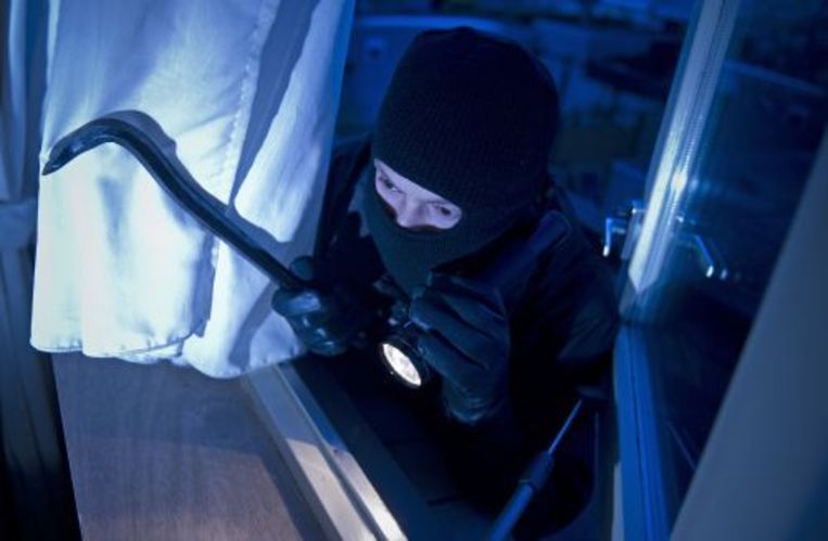 Inbreker tipt politie na inbraak | Het Parool