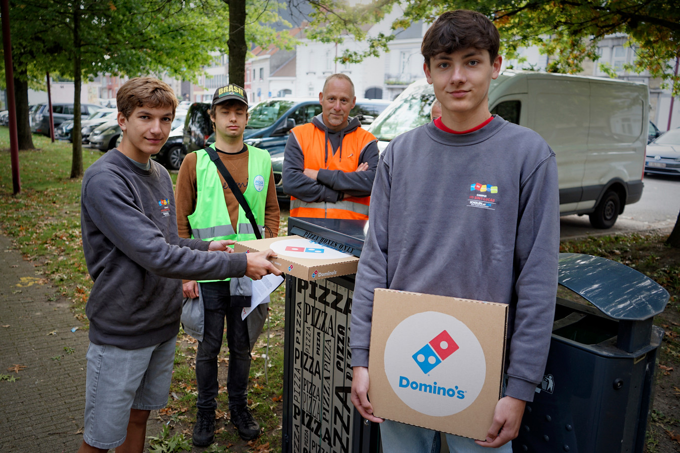 Speciaal ontworpen ‘pizzavuilnisbak’ moet probleem rondslingerende ...