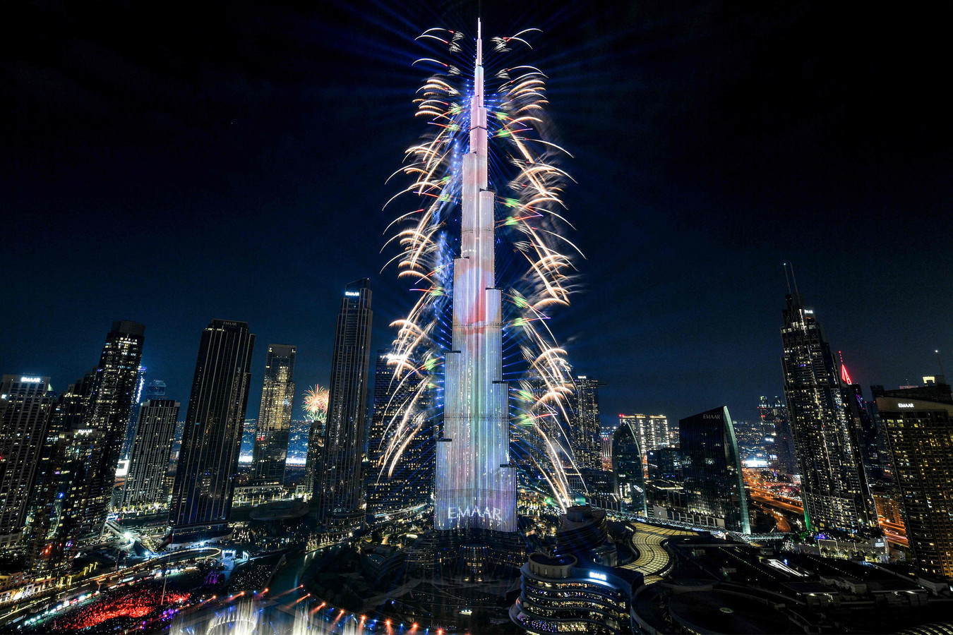 Hongarije sluit miljardendeal met Emiraten voor bouw van ‘mini Dubai ...