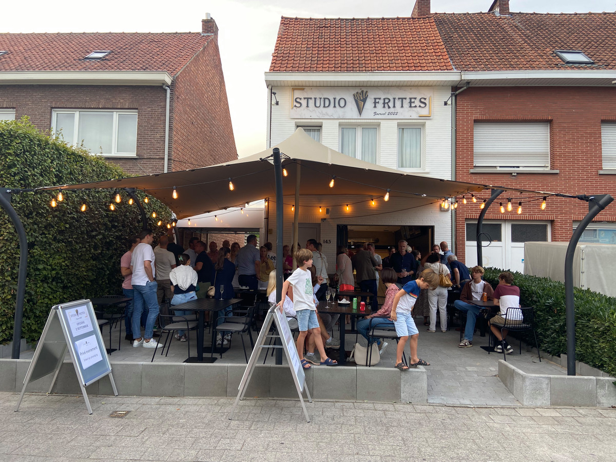 RESTOTIP. Studio Frites: culinaire curryworsten in frituur van ...