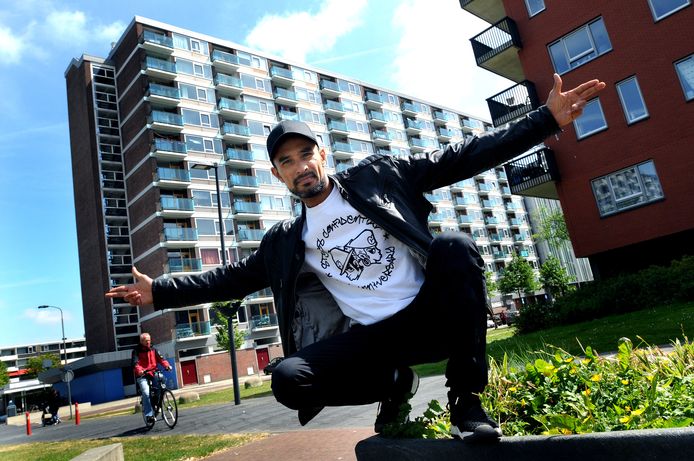 Terence Daniel van Hutten wil Delftse jeugd laten 'shinen' | Delft | AD.nl