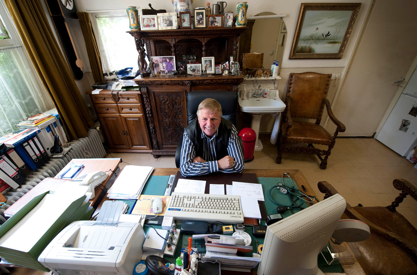 ‘Dokter ter Haar’ uit Almelo overleden: ‘Huisarts van de oude stempel ...