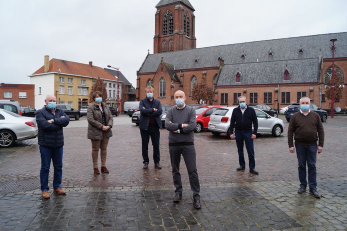Meulebeeks schepencollege in quarantaine nadat eerste schepen positief ...