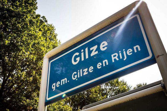 Gilze en Rijen wimpelt overdracht historische hittewimpel door ...