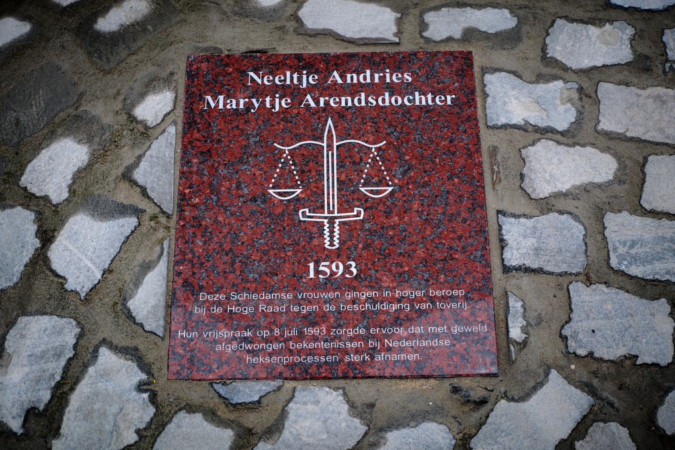 Neeltje en Marytje krijgen na 430 jaar een eerbetoon: Schiedamse ... Neeltje en Marytje krijgen na 430 jaar een eerbetoon: Schiedamse ...