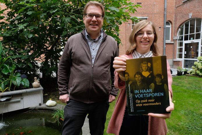 Auteursduo pende levensverhaal van acht opmerkelijke vrouwen neer: “Ook tips voor wie zelf meer ...