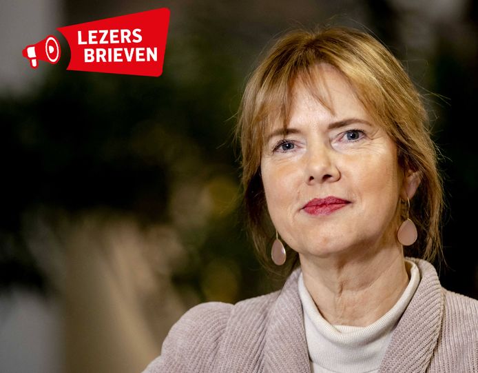 Reacties op Cora van Nieuwenhuizen: ‘Ze liegt er twee keer op rij met ...