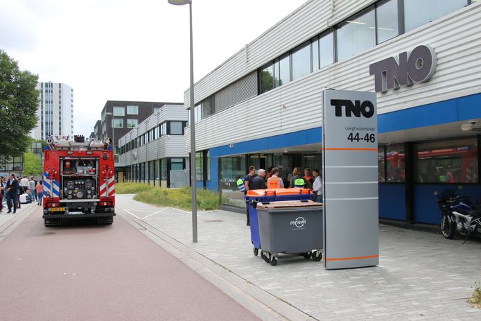 Onrust bij TNO en TU Delft na vreemde geur, gebouwen ontruimd | Delft ...