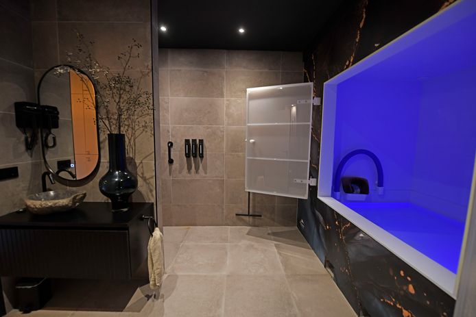 Paardenstal wordt Float Spa Twente: ‘Zonder mijn ouders was het niet ...