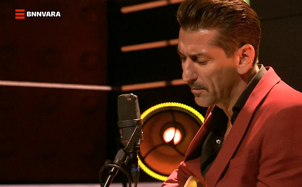 Danny Vera ‘komt binnen’ bij kijkers DWDD met nieuw nummer | Foto | AD.nl